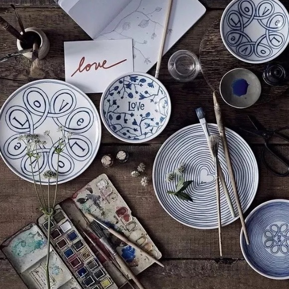 Ellen Degeneres | Other | Ellen Degeneres Blue Love Plates Royal ...